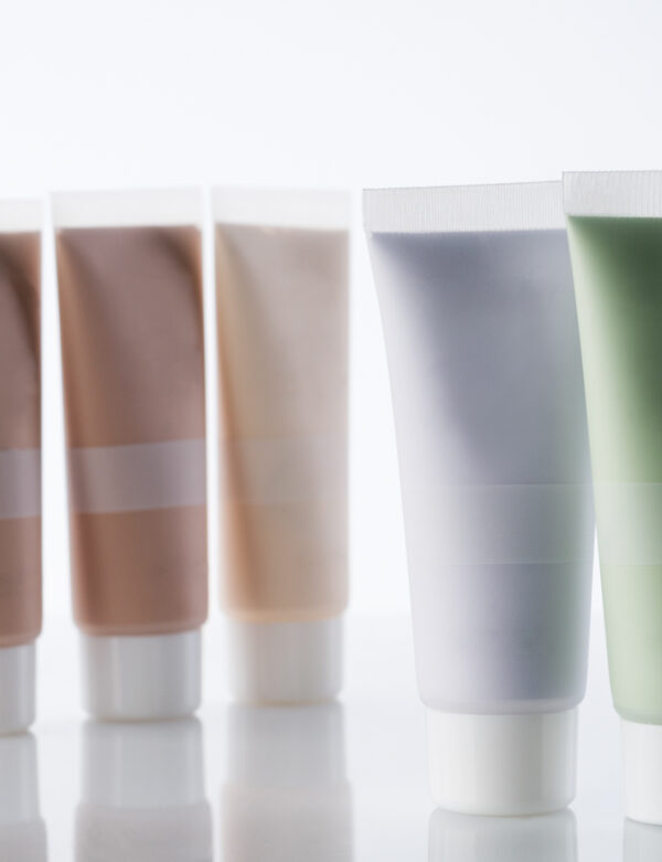 Sustainable labels that must be on cosmetic packaging - Molpack